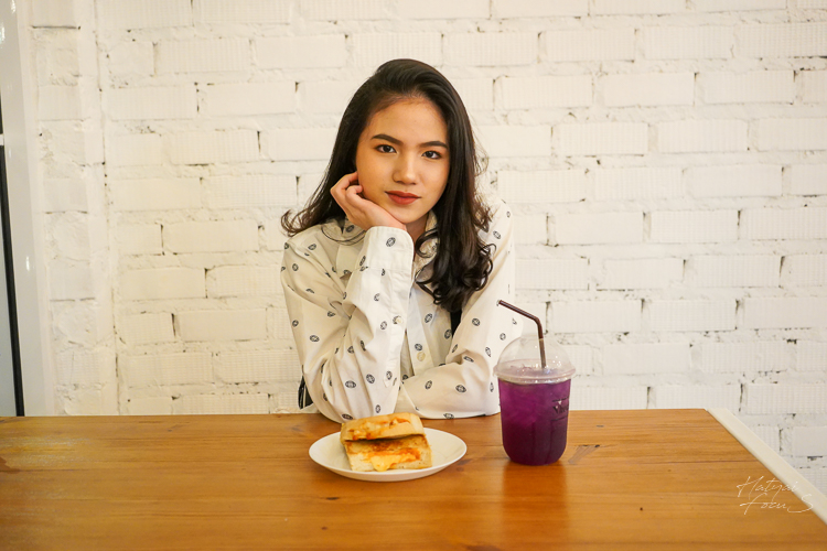 หาดใหญ่ | คาเฟ่ใหม่สไตล์ มินิมอล หนม-นม NHOM NOM || Hatyaifocus.com